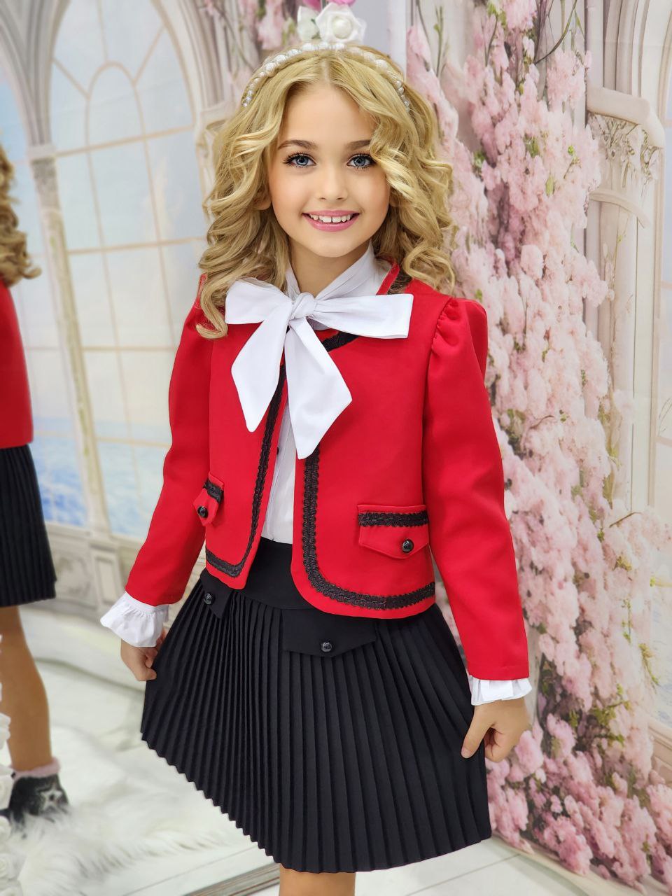 Set Fetite Tania cu Sacou Rosu | Malvera.ro